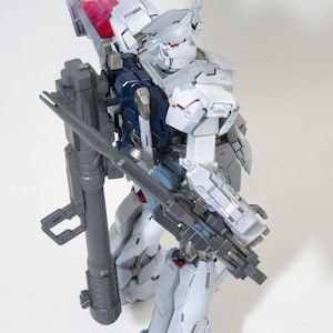Bandai Master Grade Unicorn Gundam - Etsy