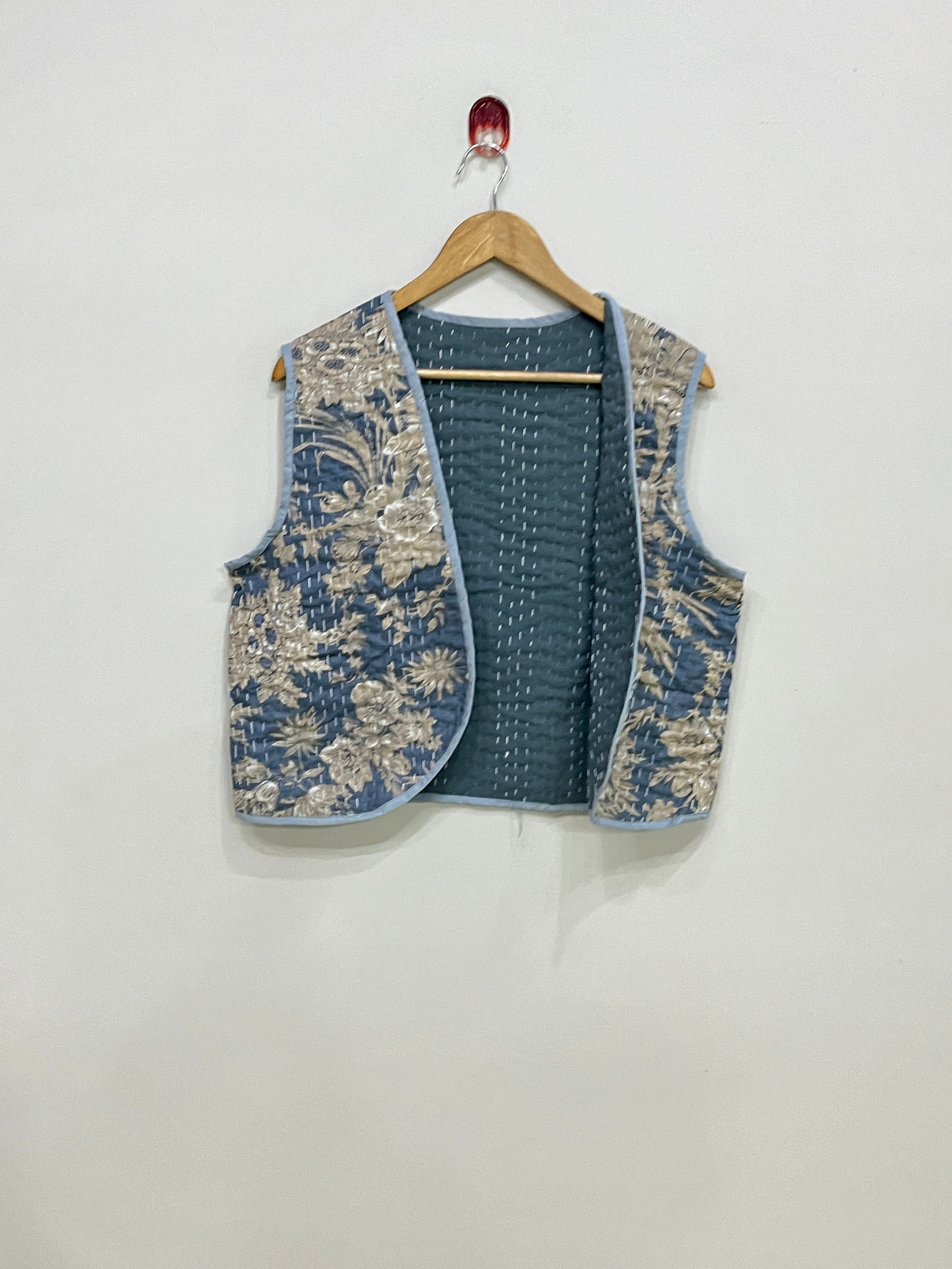 Floral Cotton Kantha Vest, Indian Quilted Waistcoat, Unisex L-XL - Etsy