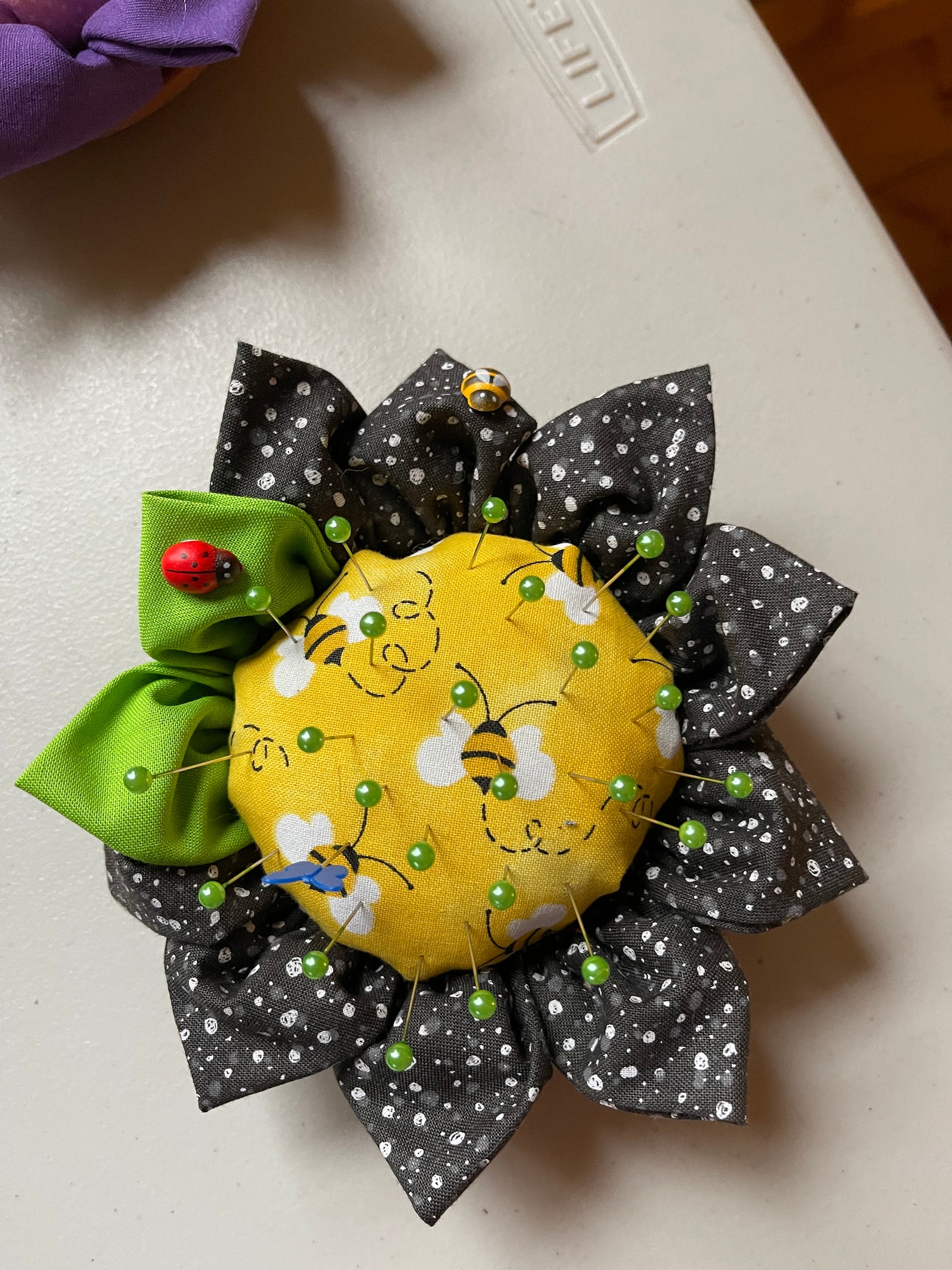 Flower Pin Cushion With Quilting Pins - Etsy