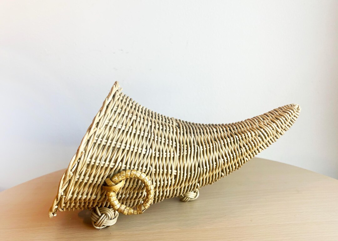 Vintage Woven Wicker Cornucopia Basket Horn of Plenty Thanksgiving ...