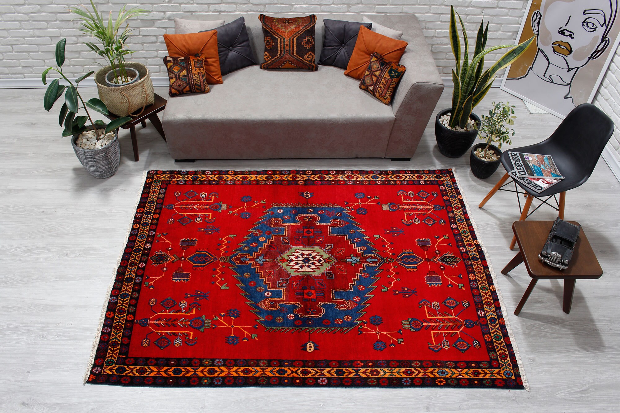 5'4 X 7'3 Bright Red and Blue Area Rug | Etsy