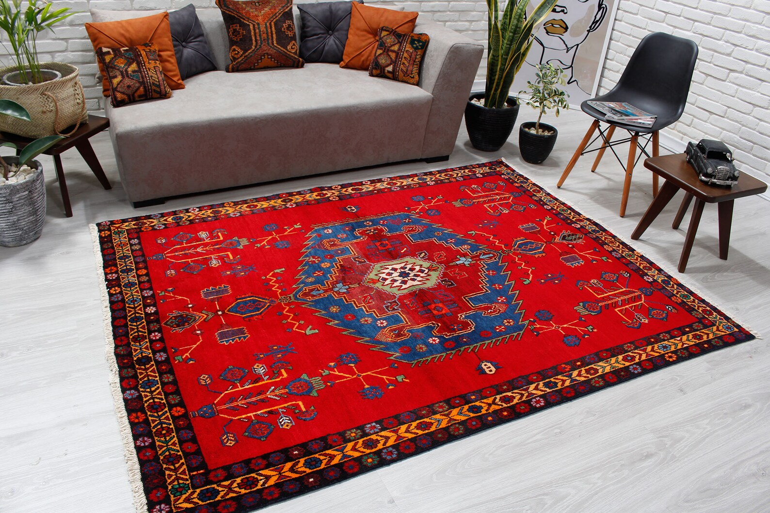 5'4 X 7'3 Bright Red and Blue Area Rug | Etsy