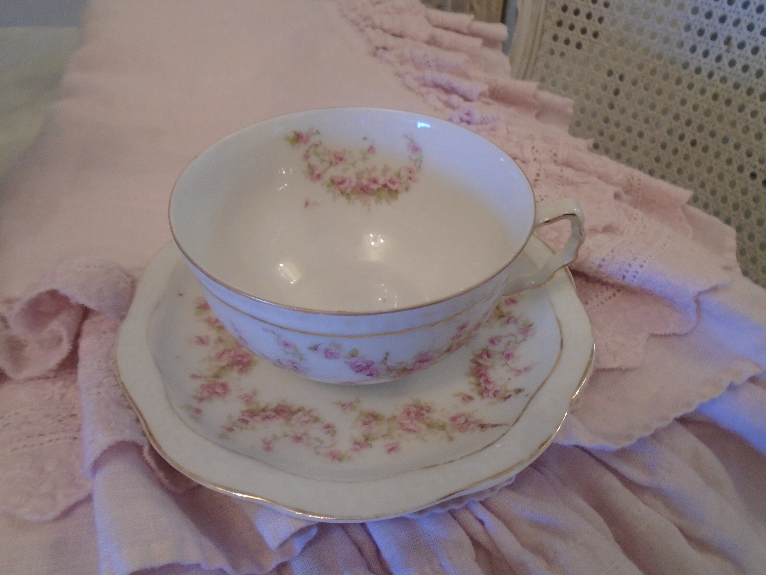 Vintage Shabby Pink Roses Swags Teacup/saucer Set - Etsy