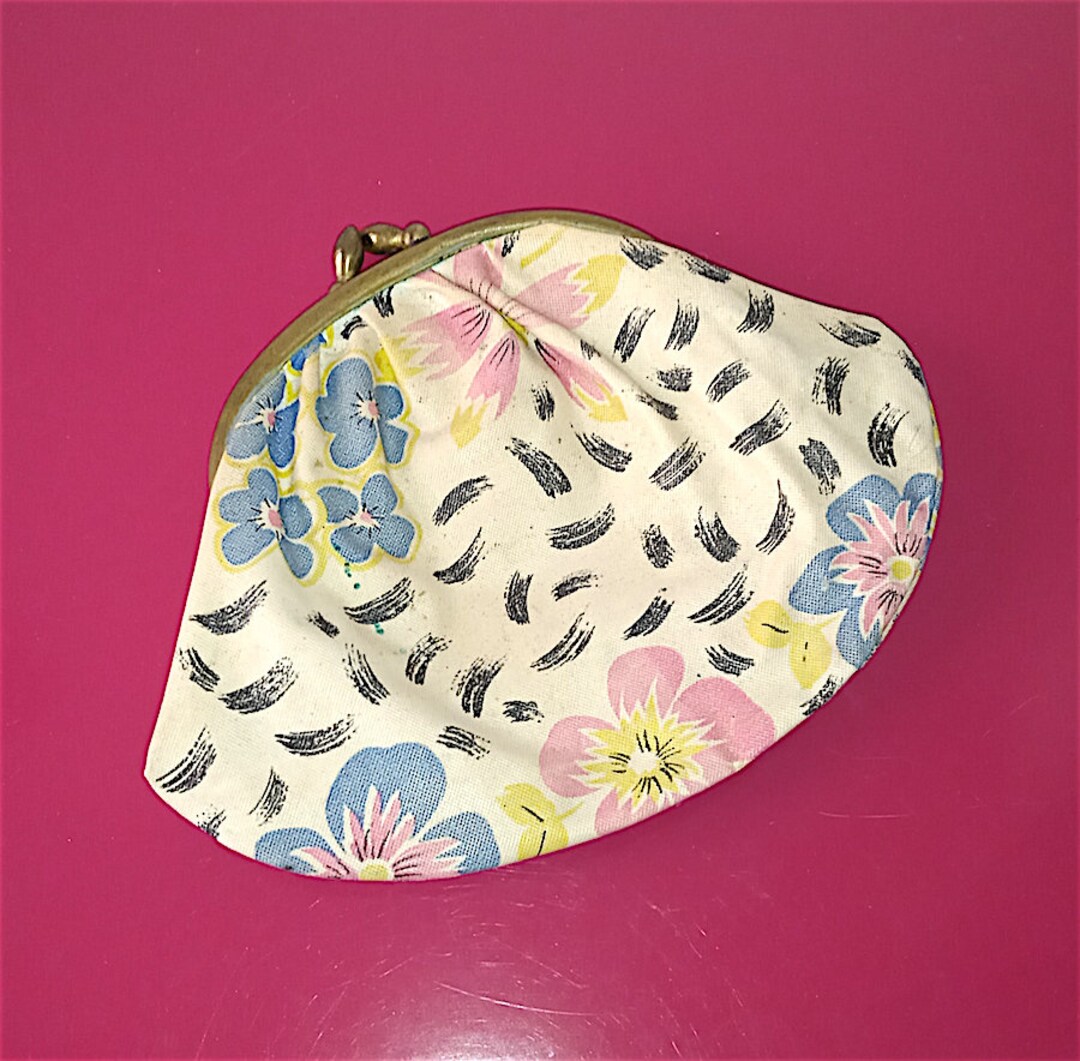 Coin Purse Coin Wallet Purse 70s Plastic Flowers Fashion Vintage - Etsy