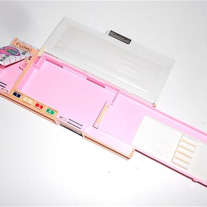 PI PI & BER Ber 80s Flomo Taiwan Magnetic Pencil Case - 4 Button ...