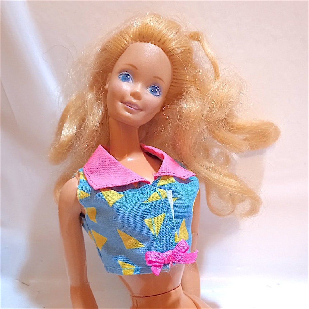 BARBIE GREAT WEEKEND 1992 Blue Sleeveless Blouse Top Miniature Pattern ...