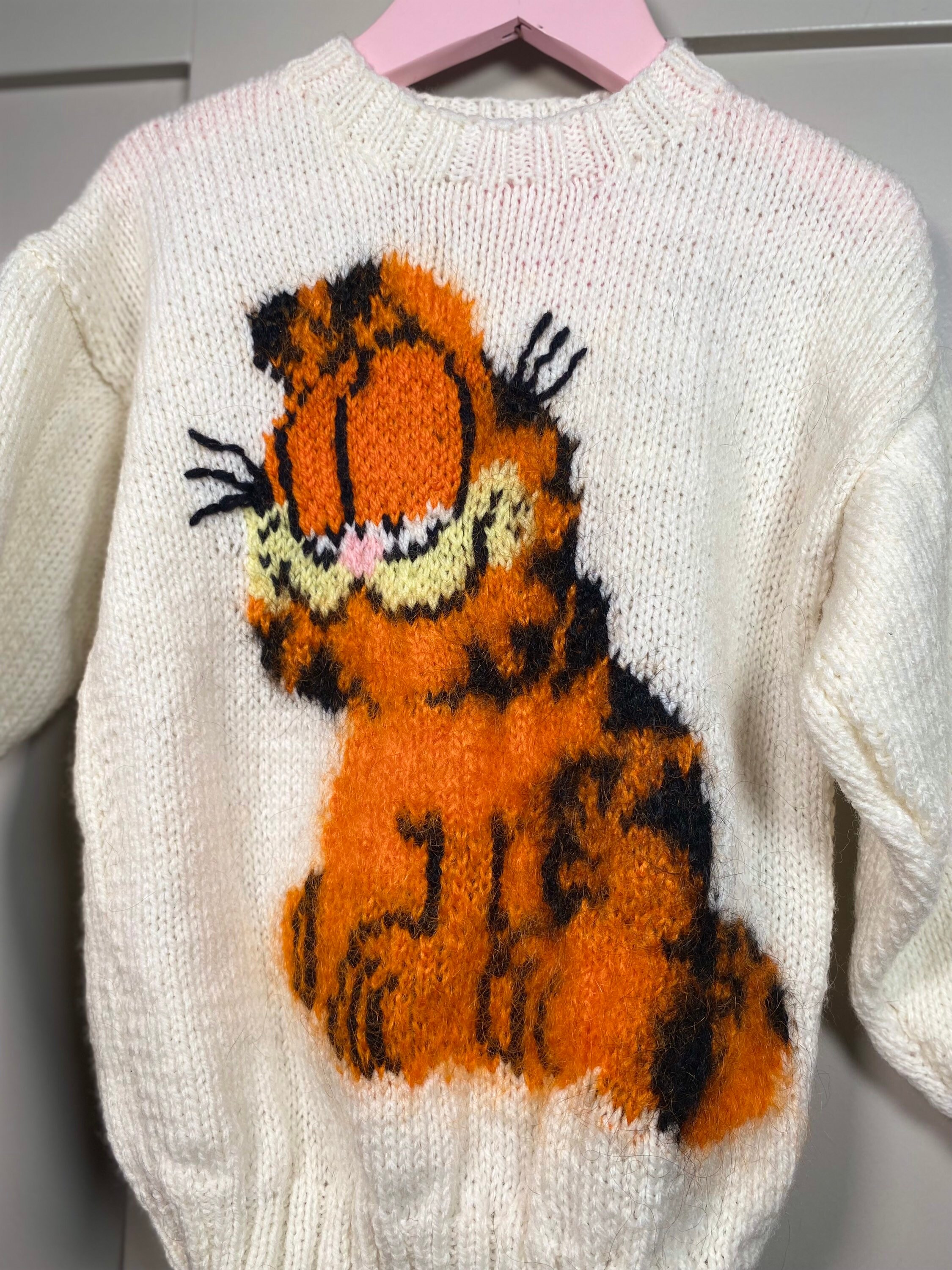 Hand Knitted Garfield the Cat Kids Jumper 5-6 Christmas Sweater Retro ...