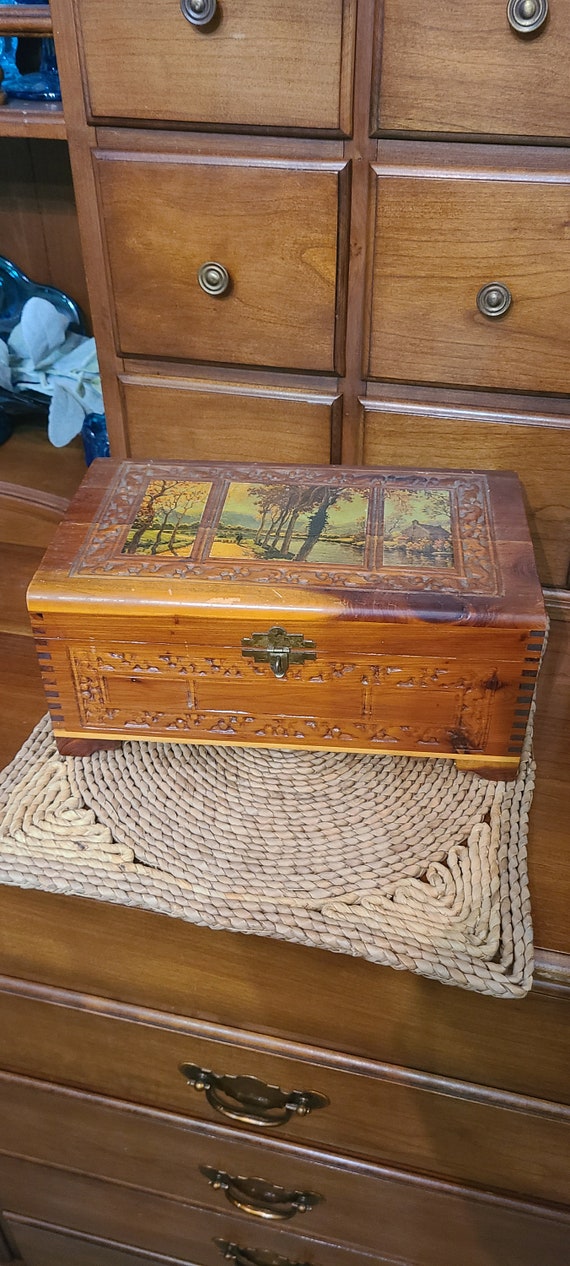 solid wood keepsake box - Gem