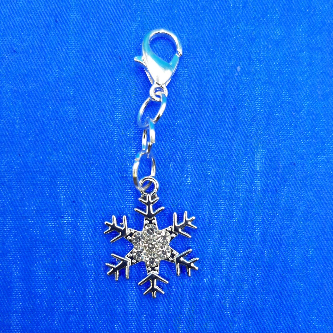 Silver Snowflake Christmas Charm Badge Reel Accessory - Zipper Pull ...