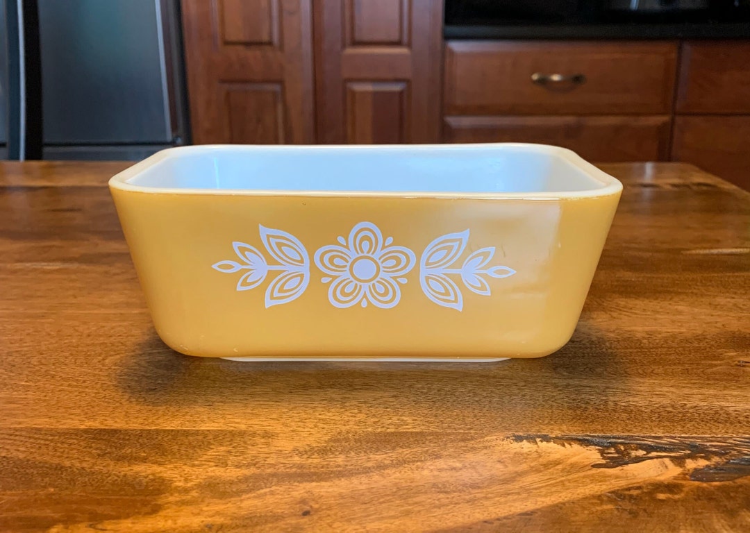 Vintage Pyrex Butterfly Gold Refrigerator Dish - 0502 - 1 1/2 Pt ...