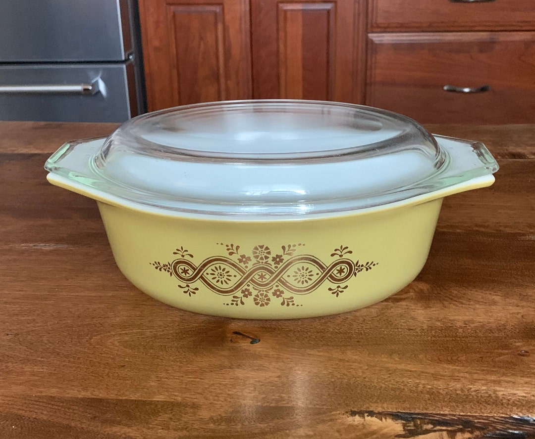 Vintage Pyrex Promotional Pattern Golden Wreath - 1 1/2 Qt.- 043 - Oval ...