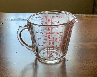 Pyrex 2 Cup Measuring Cup - Etsy