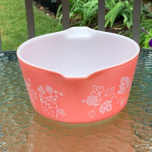 Vintage Pyrex White on Pink Gooseberry 473, 1 Qt. Casserole Bowl ...