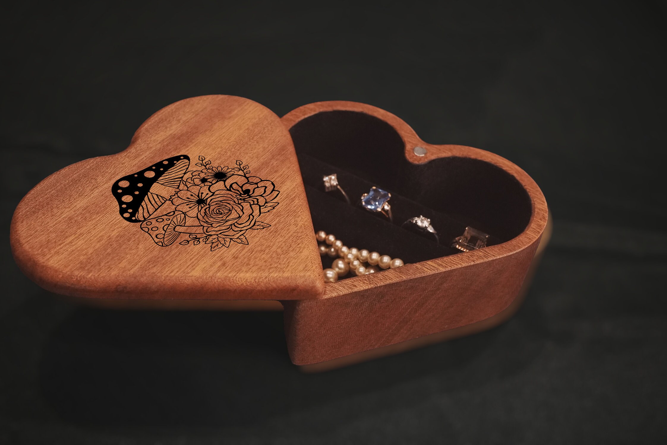 Mushroom Trinket Box / Mushroom Lover Gift / Personalized Jewelry Box ...