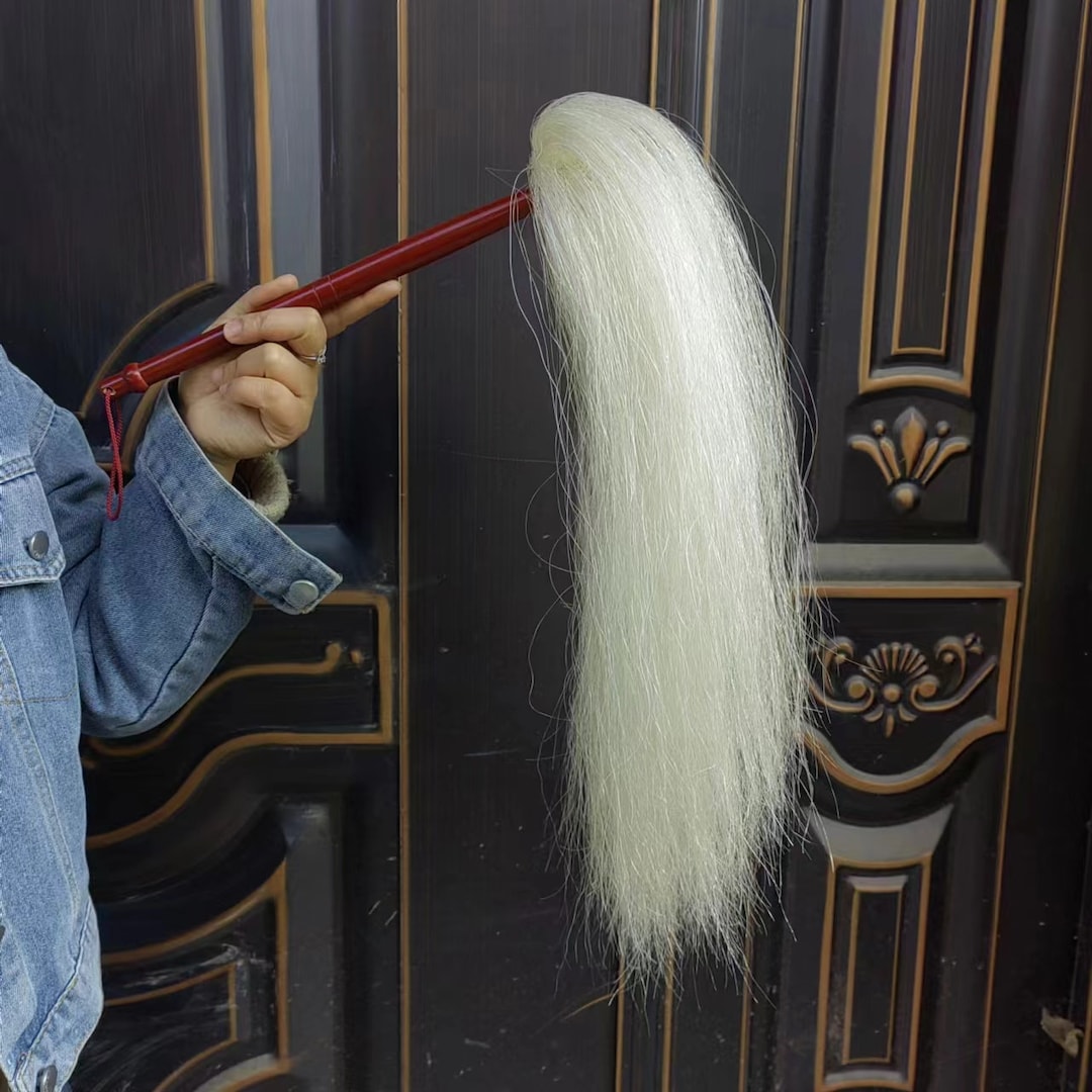 Exquisite Natrue White Real Horse Tail Buddha Dust Props Wood Handle ...