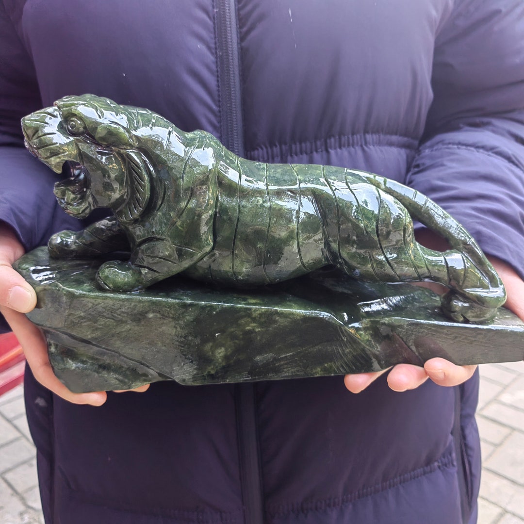 Natural Green Jade Carved 12 Zodiac Year Tiger Animal Lucky Sculpture ...