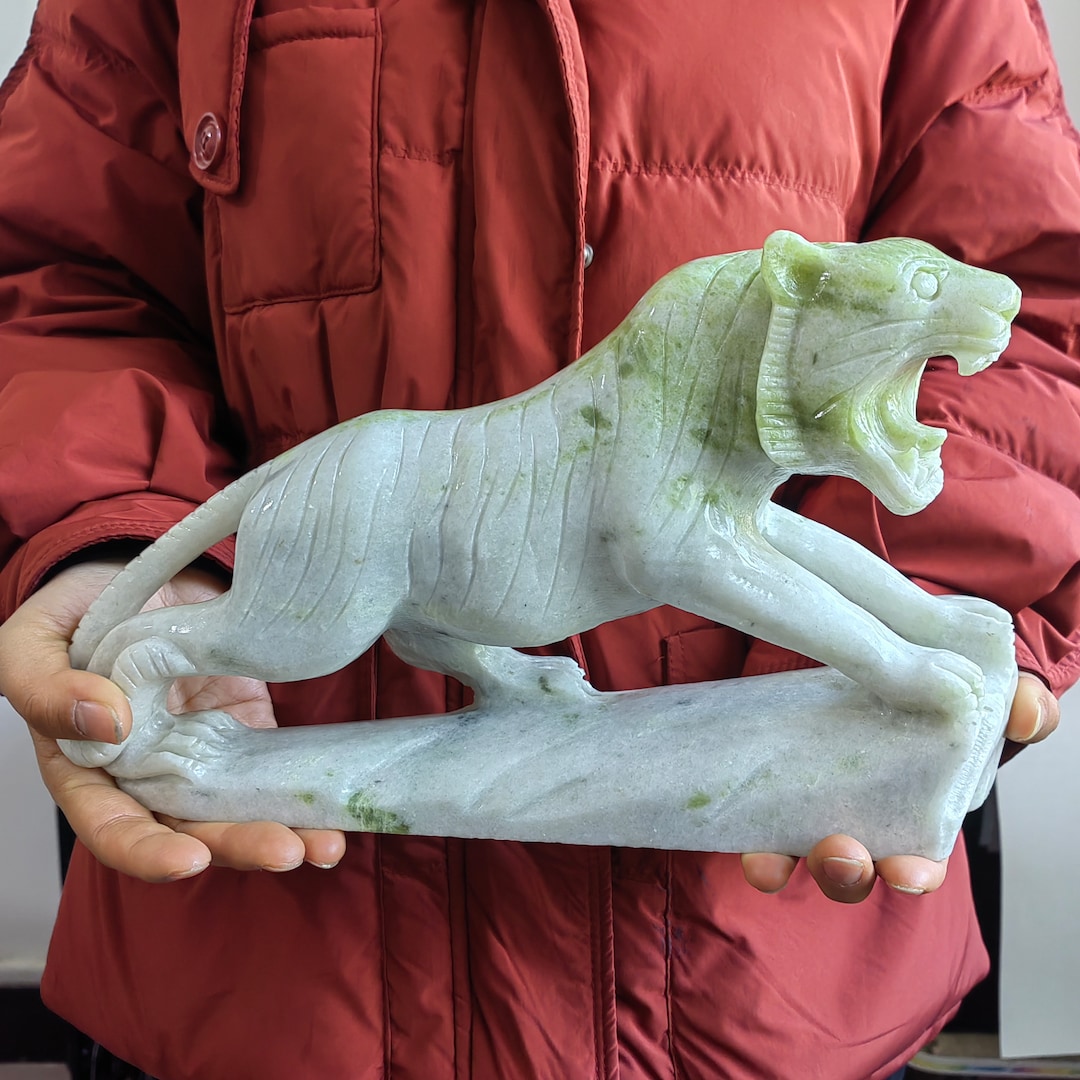 Natural Jade Carved 12 Zodiac Year Tiger Animal Lucky Sculpture ...