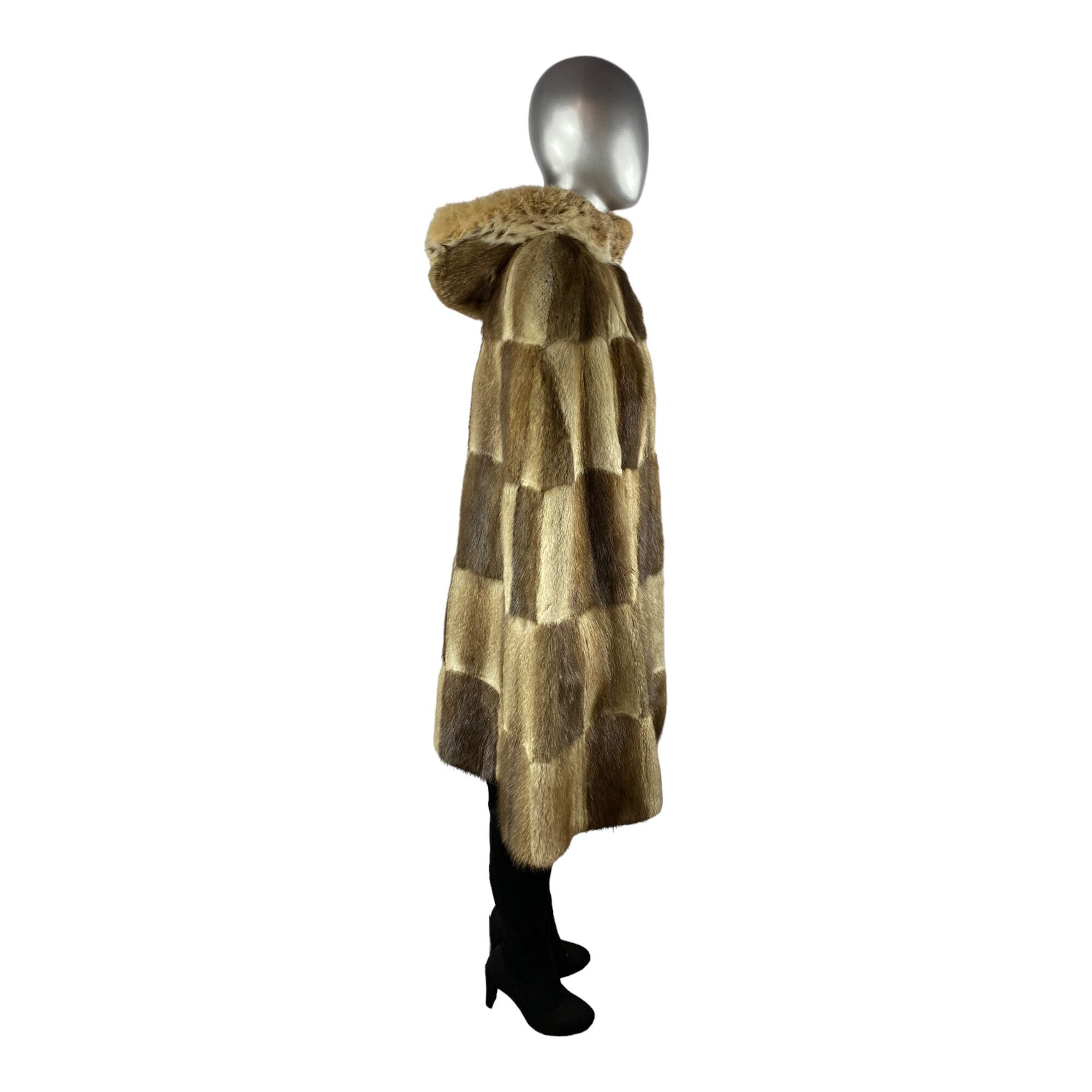 Muskrat Cape With Lynx Trimmed Hood, Size M, Certified Vintage Fur W ...