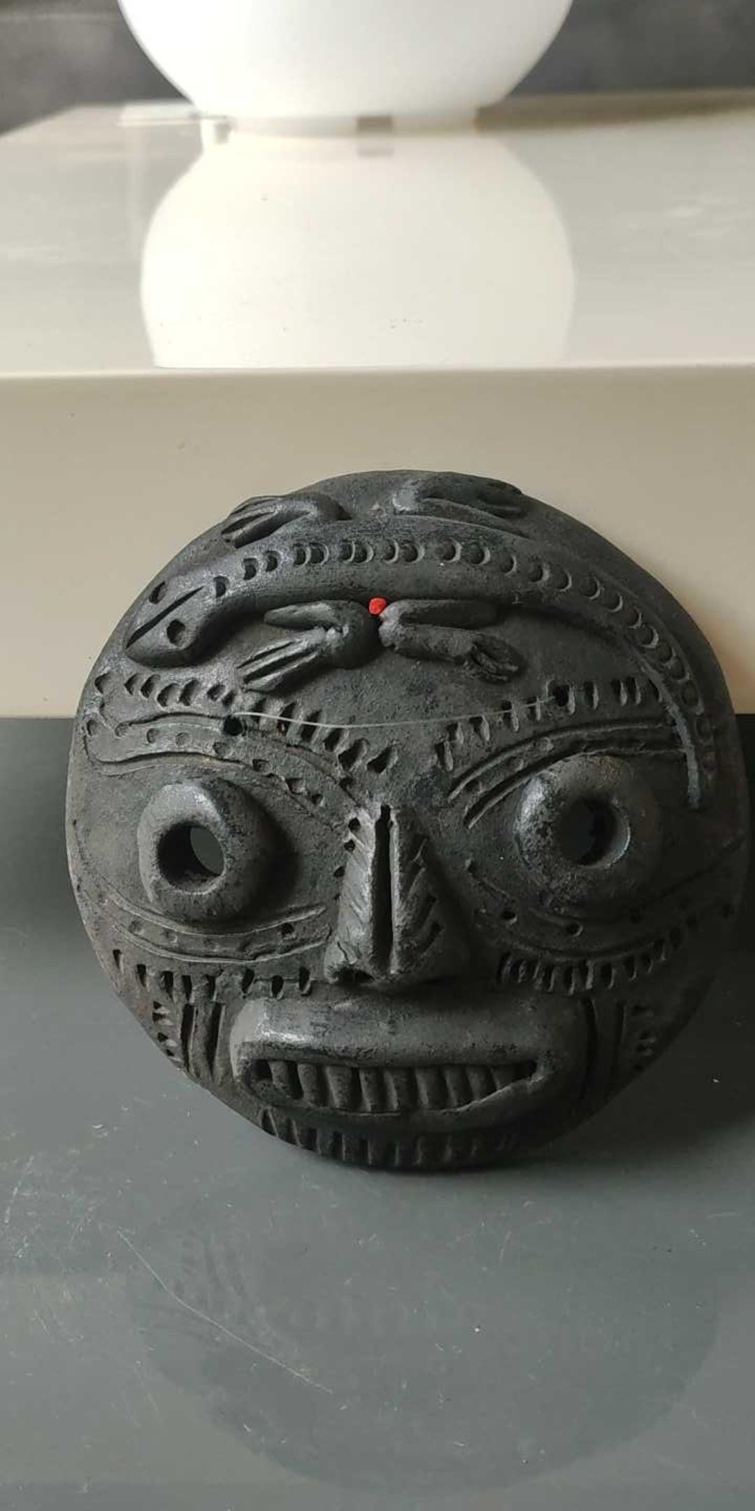 Runde ethnische/Stammes-Wanddekoration/Maske der Maya aus Guatemala ...