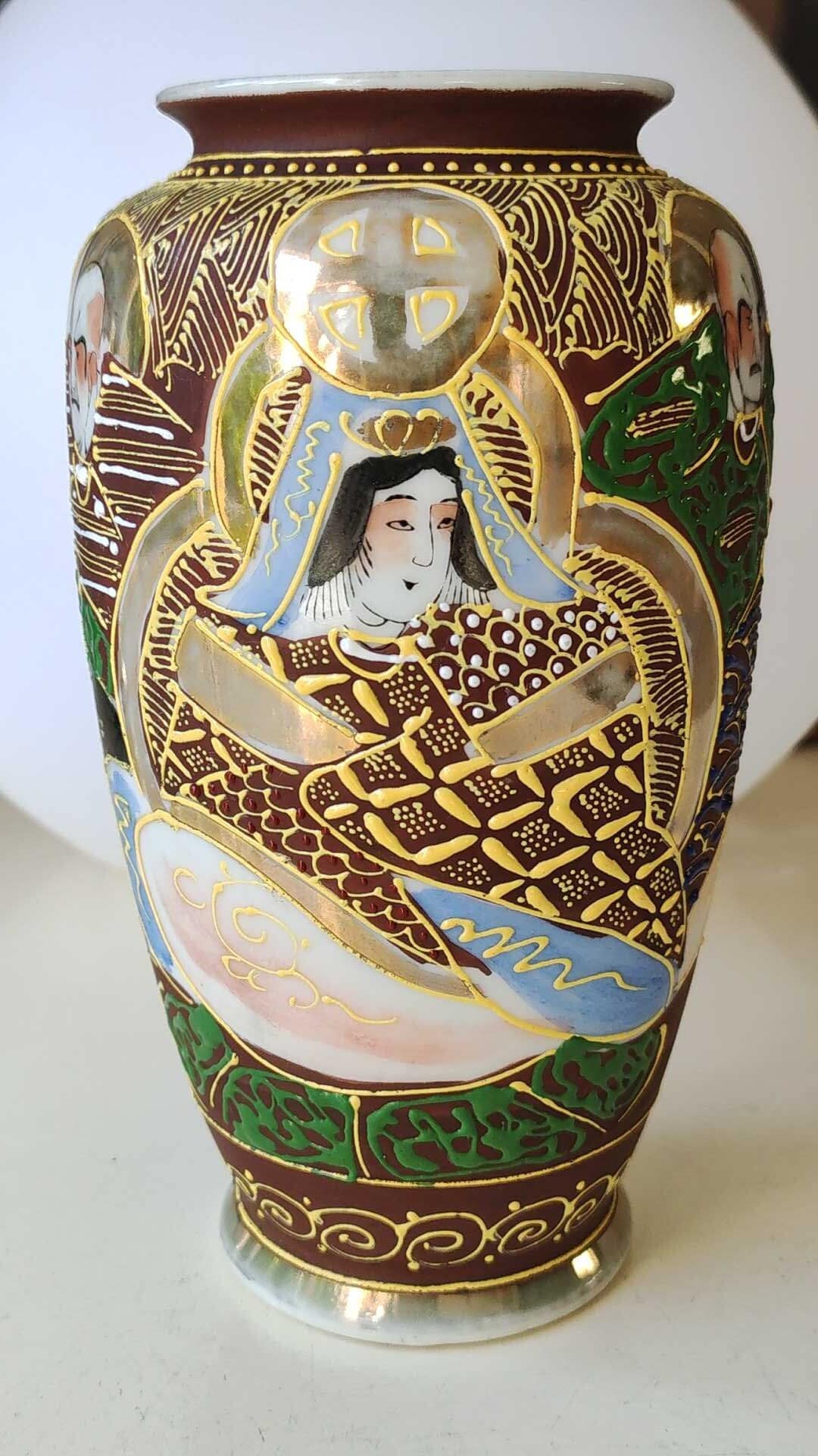 Japanese Satsuma Moriage Vase. in Glazed Ceramic. Life Scenes of Notables - Etsy