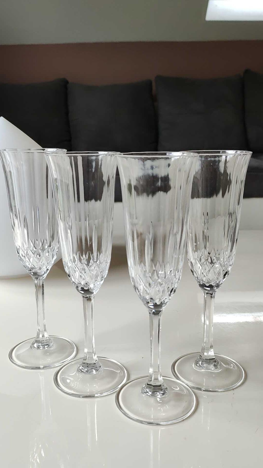 Set of 4 Large & Elegant Champagne Flutes calp Concerto Champagne ...