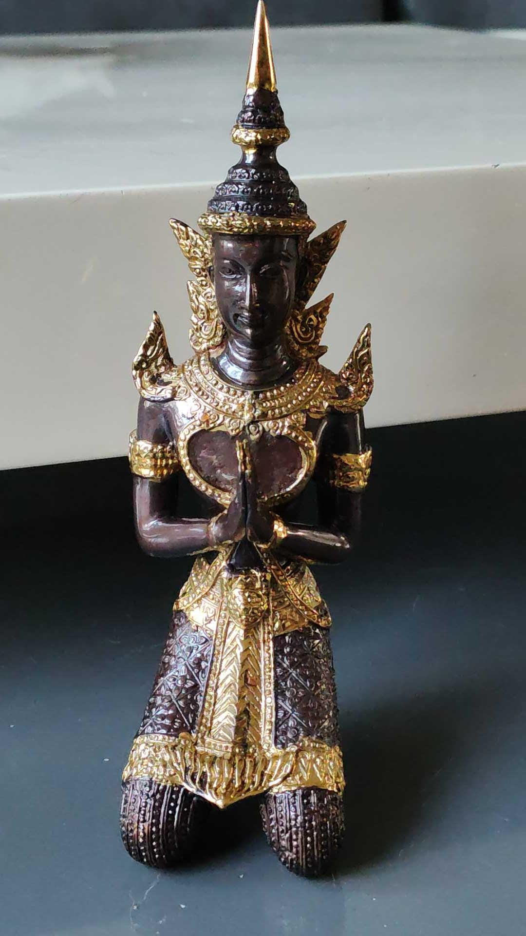 Teppanom-sculptuur/Boeddha Thaise heilige engel/beschermende bewaker ...