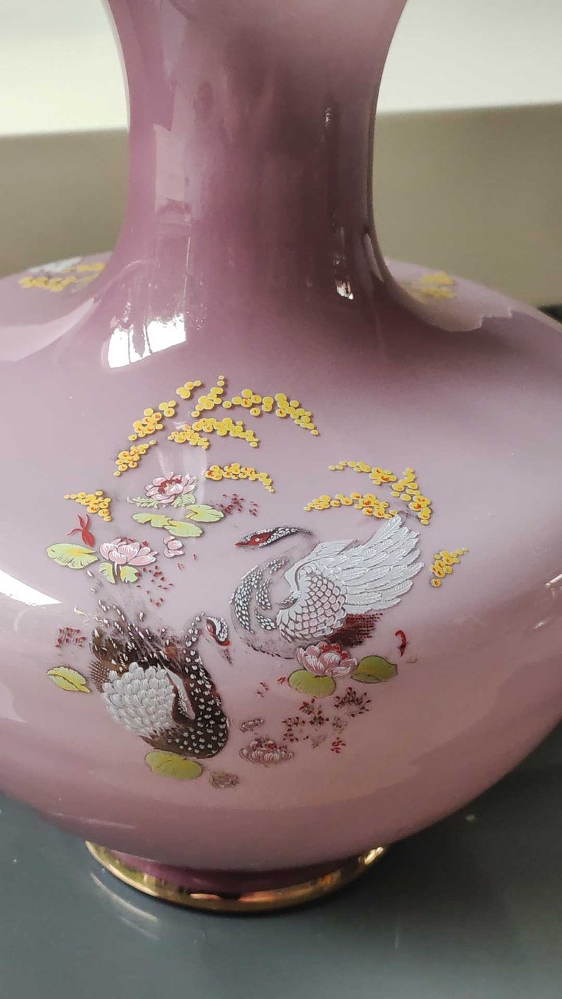 Vintage Asian Style Vase, Corolla/dented Neck, in Blown Art Glass ...