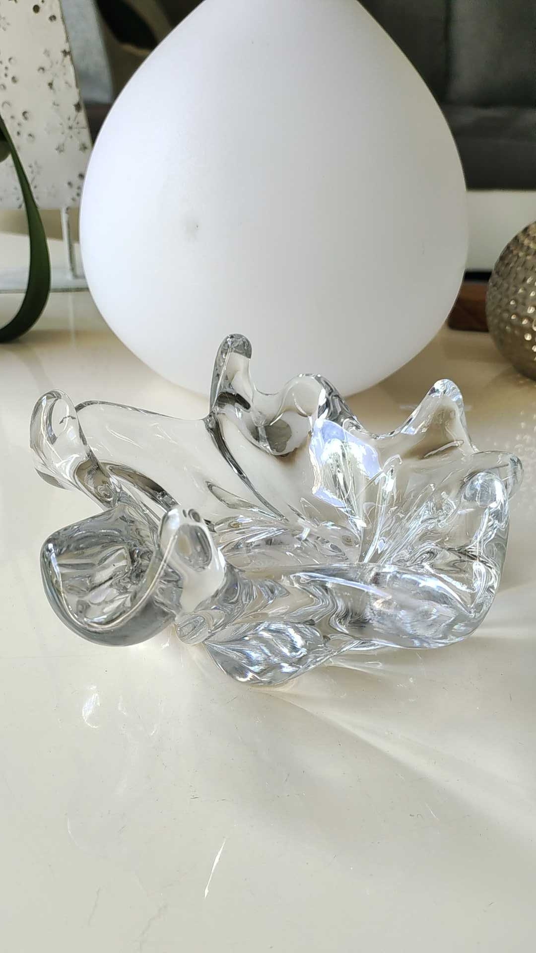 Vintage Corolla/floral Shaped Pocket Emptier in Lorraine Crystal. - Etsy