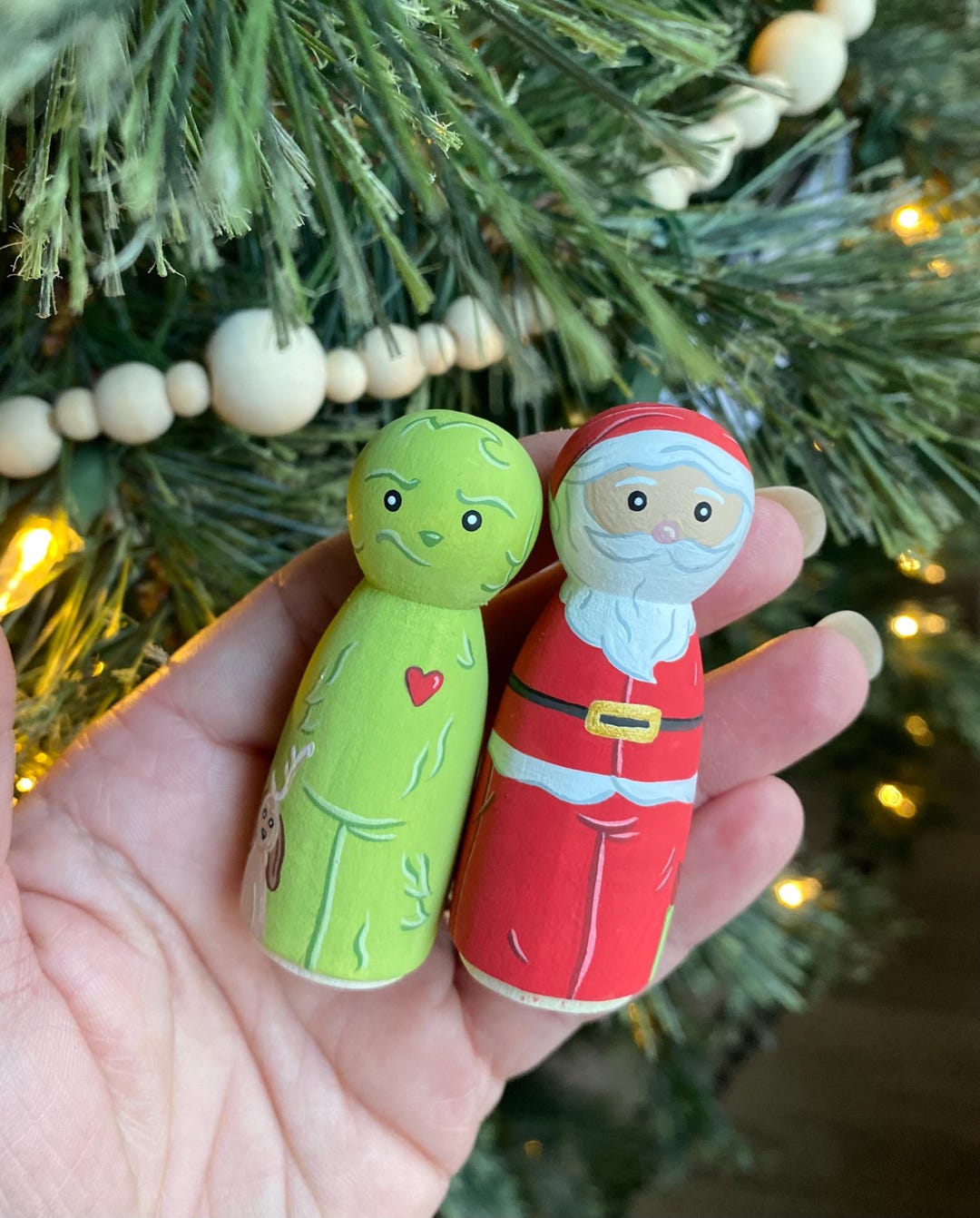 Santa and Grinch Peg Doll; Christmas Decor - Etsy