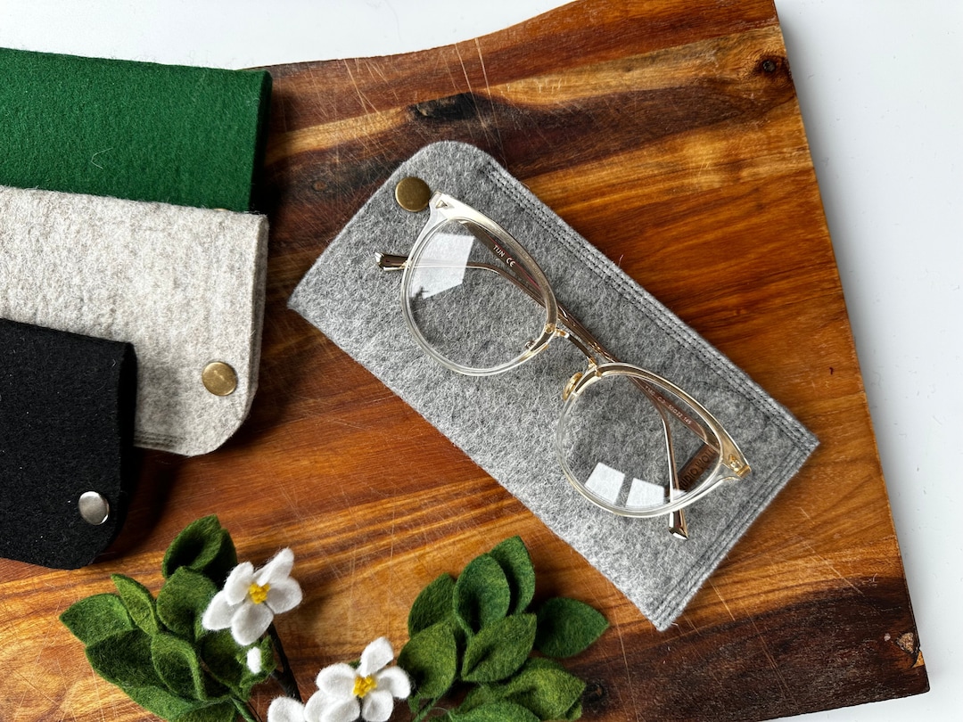 Wool Felt Glasses Case | Minimalist Design | Durable Eyeglass Holder - Etsy