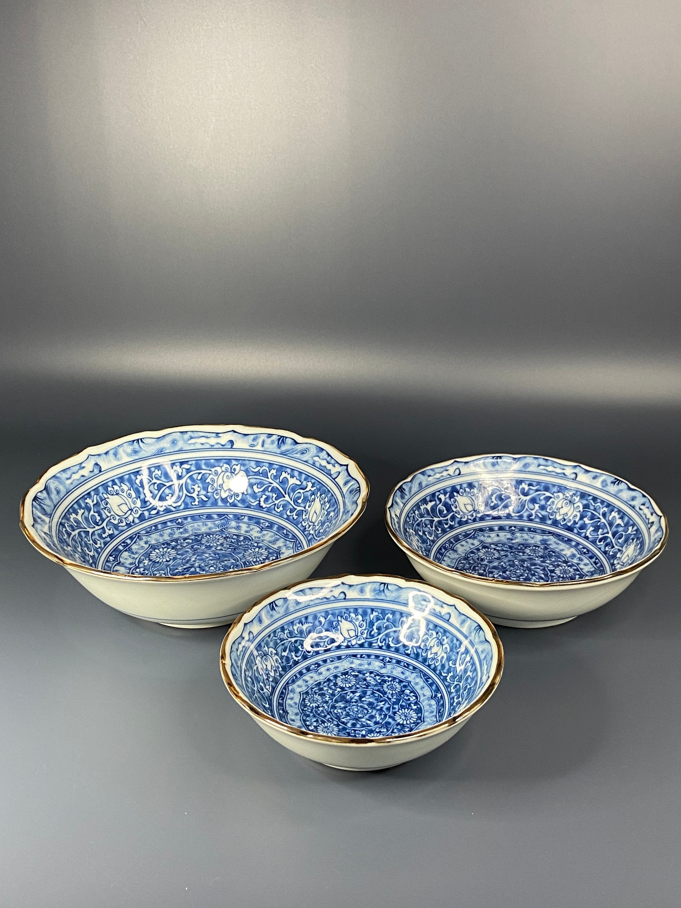 Vintage Japanese Signed Blue and White Porcelain Serving Bowl. Set of 3 ...