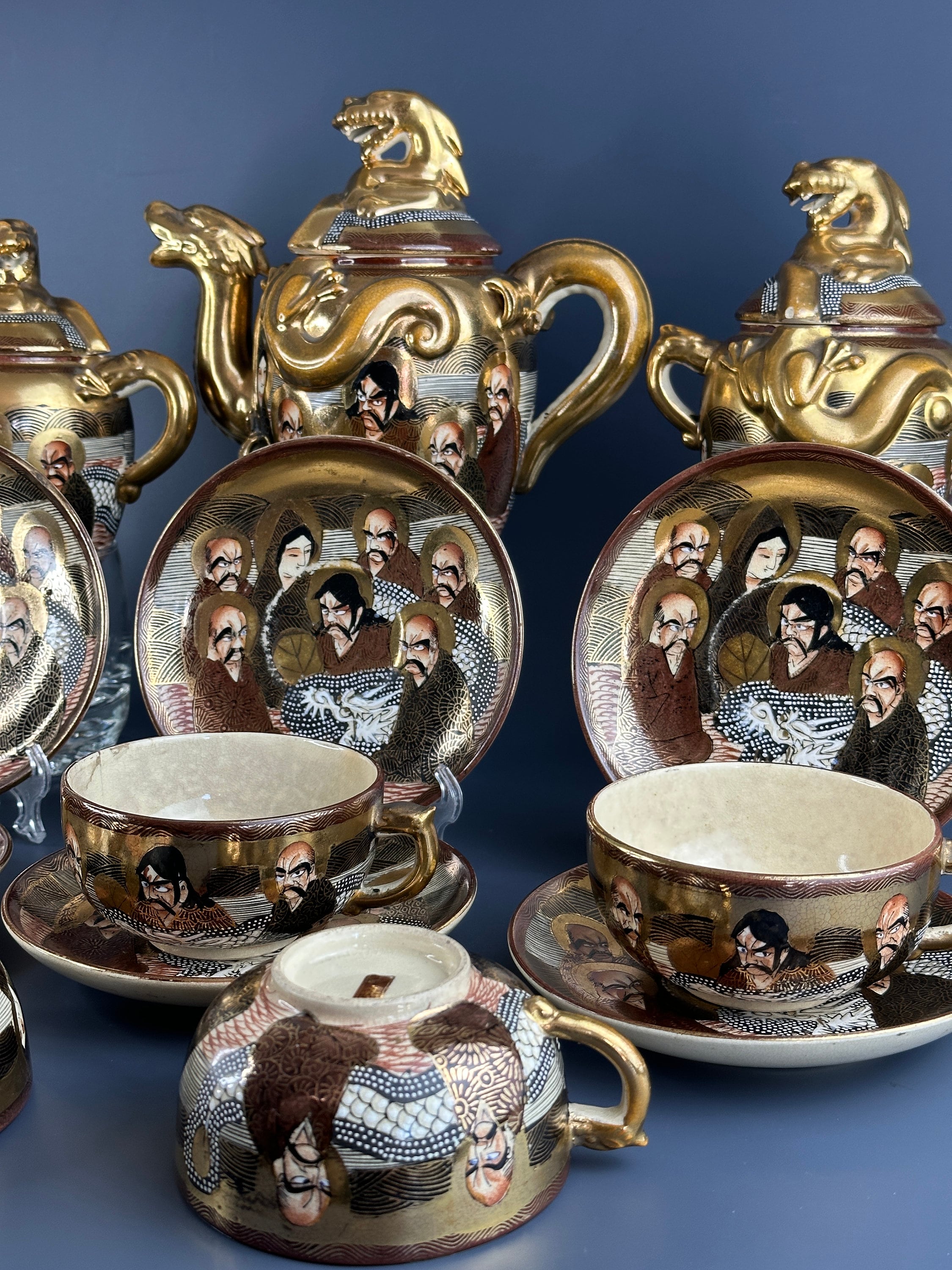 Antique Japanese Meiji Period Hand Painted Shimazu Satsuma Moriage ...