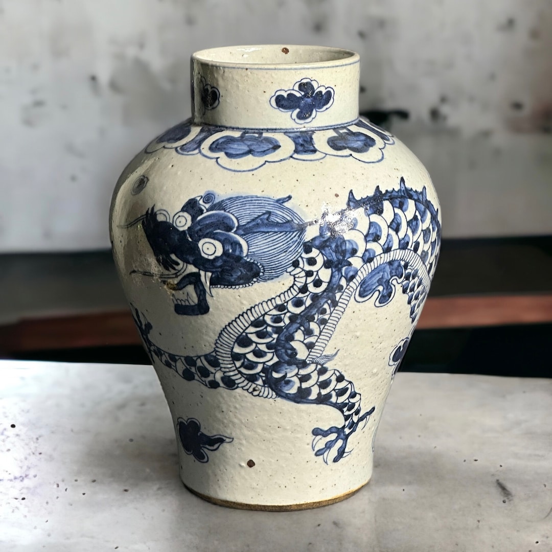 18-19th, Rare Antique Korean Blue and White Dragon Vase, Joseon Dynasty ...