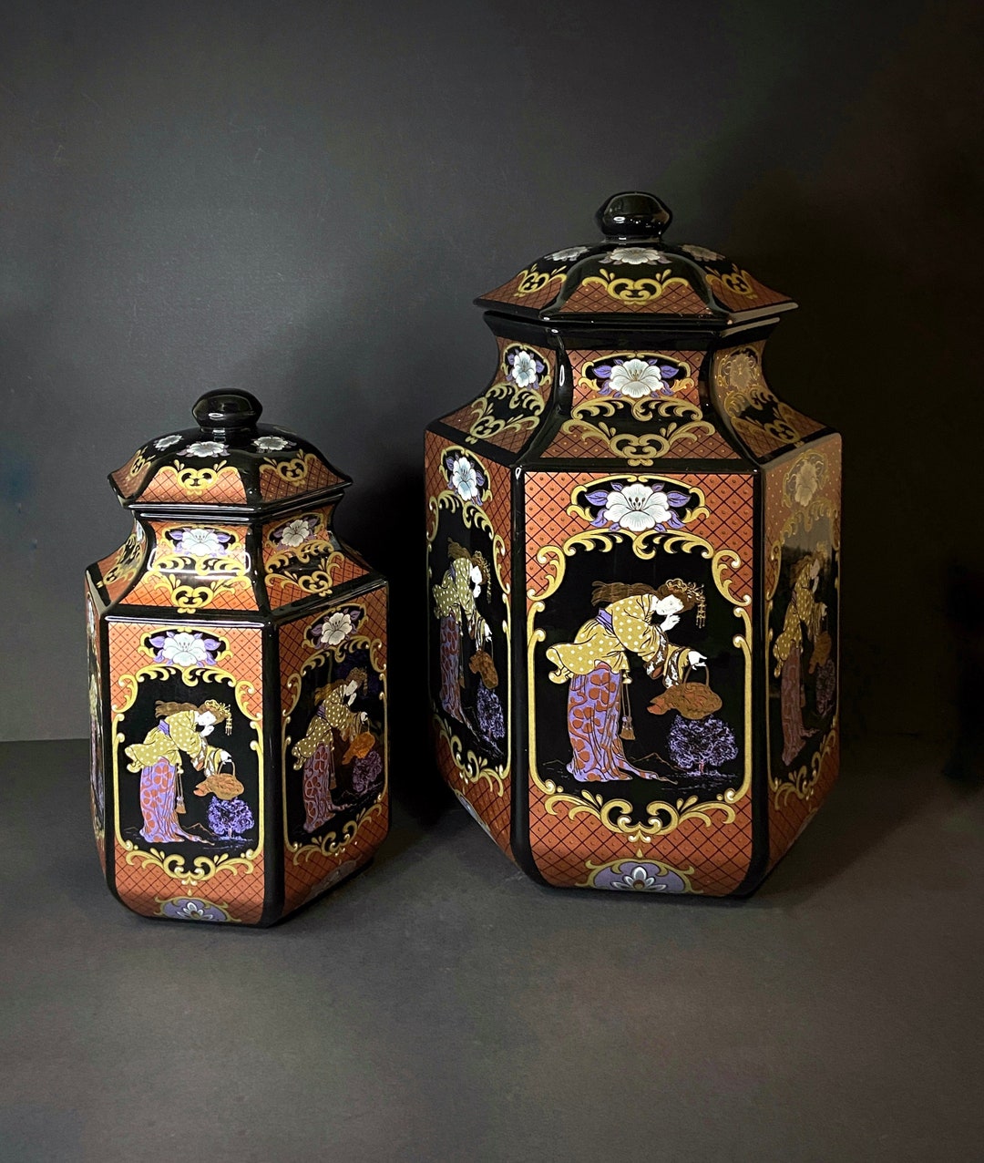 Dos Hermosos Jarrones Vintage Decorados Con Cerámica Fina, Geisha ...