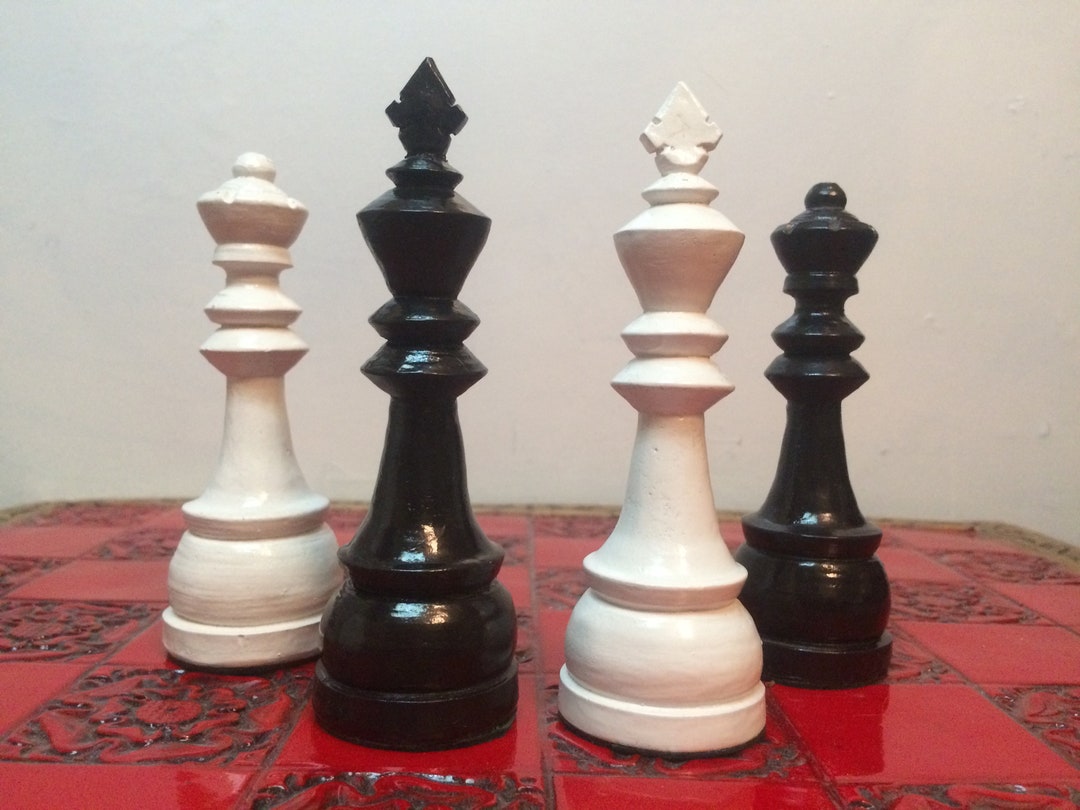 Staunton Chess Set - Soft Black and Metallic White. Heritage Set - Made ...