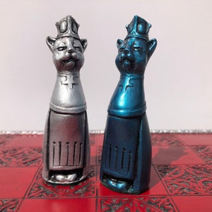 Cat Themed Chess Set - Royal Cats Chess Set in Metallic Blue and Silver ...