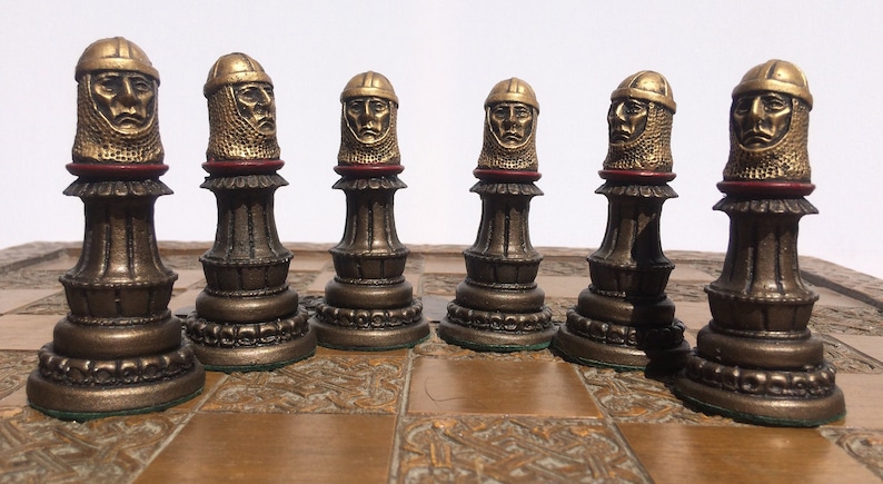 Large Chess Set - Richard the Lion Heart Chess Pieces - Antique ...