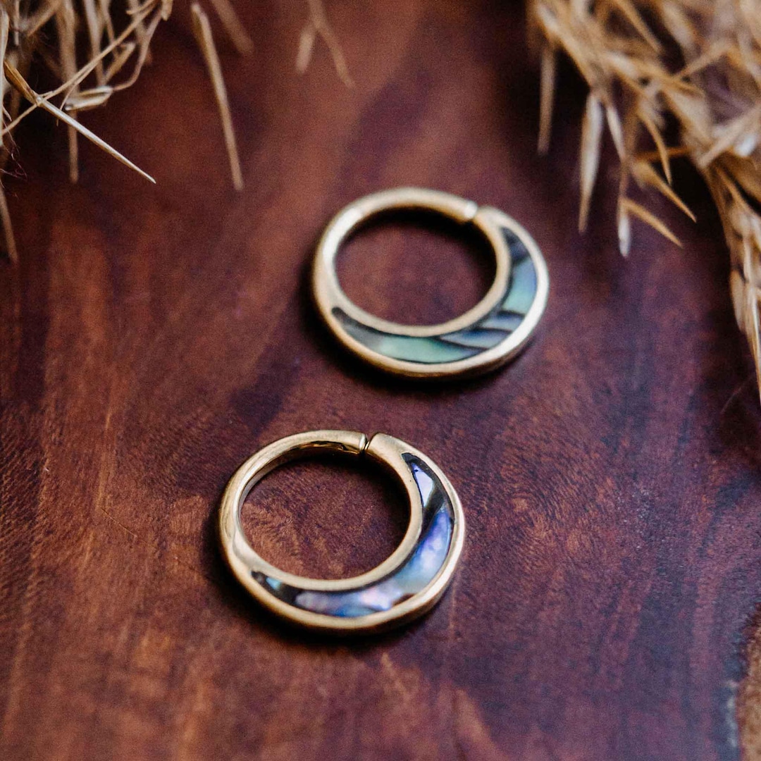 Septum Yuna Gold // Nose Ring, Nose Piercing, Nose Plug, Septum, Helix ...