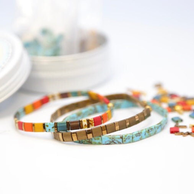 DIY Bracelet Making Kit | Makes 3 Bracelets | Beaded Bracelet Kit ...
