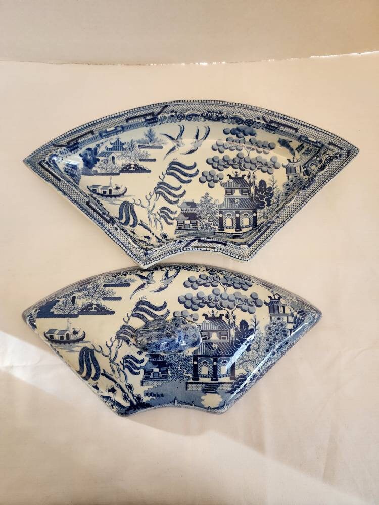 Willow Pattern Chinese Dish With Matching Lid. - Etsy