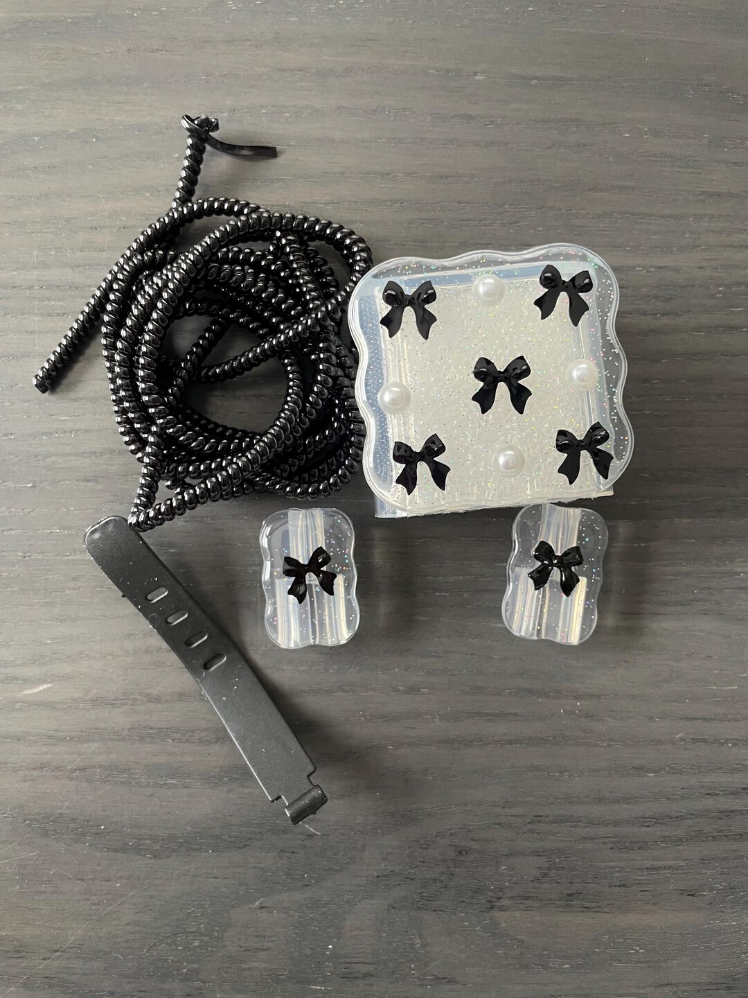 Black Pearl Bow Charging Data Cable Protector Winder Accessories for ...