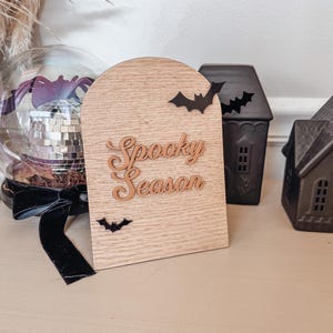 Spooky Season Arch Sign | Halloween Entry Sign | Round Ghost Sign ...