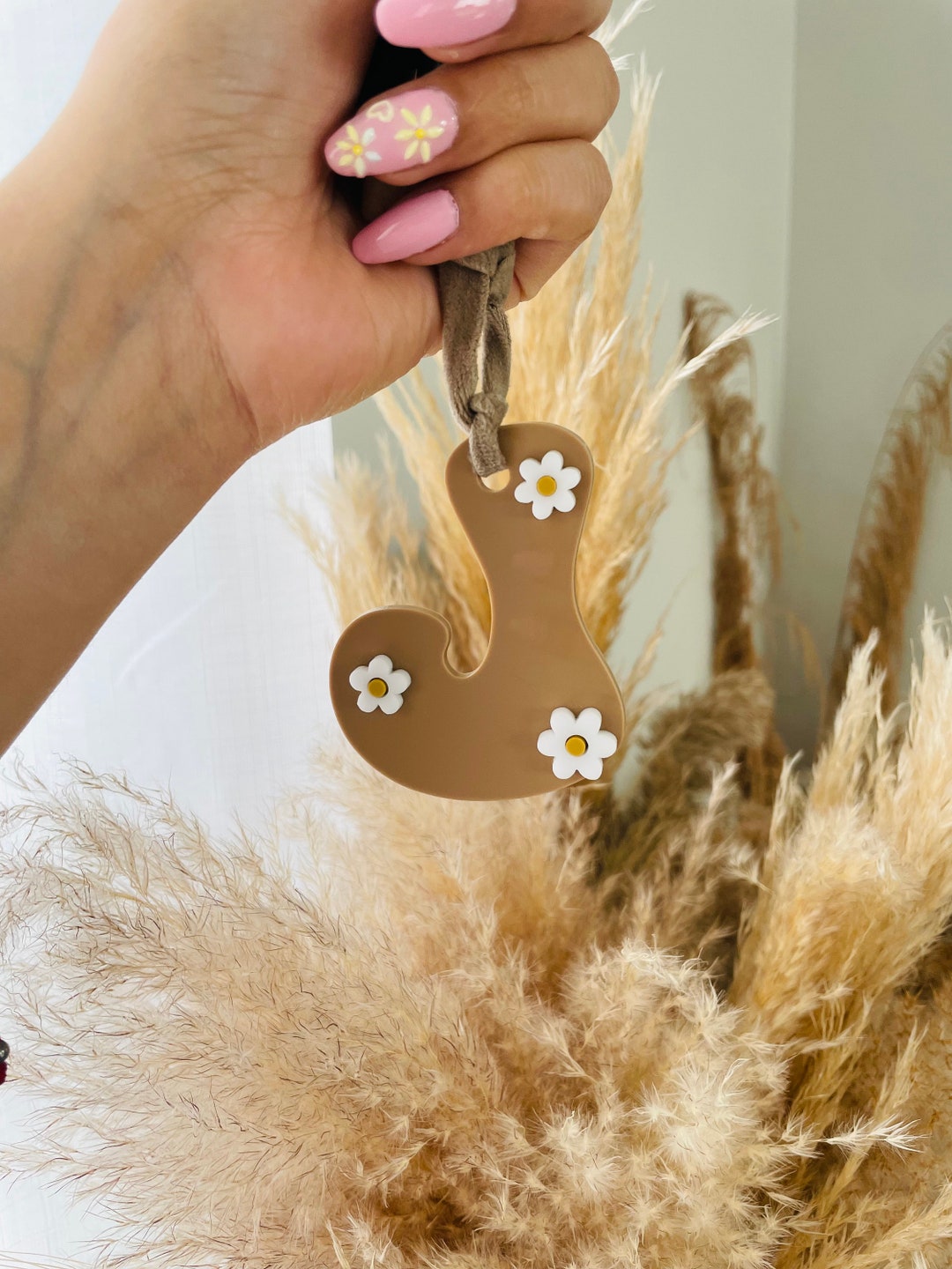 Daisy Backpack Tag | Initial Name Keychain | Acrylic Bag Tag | Back to ...