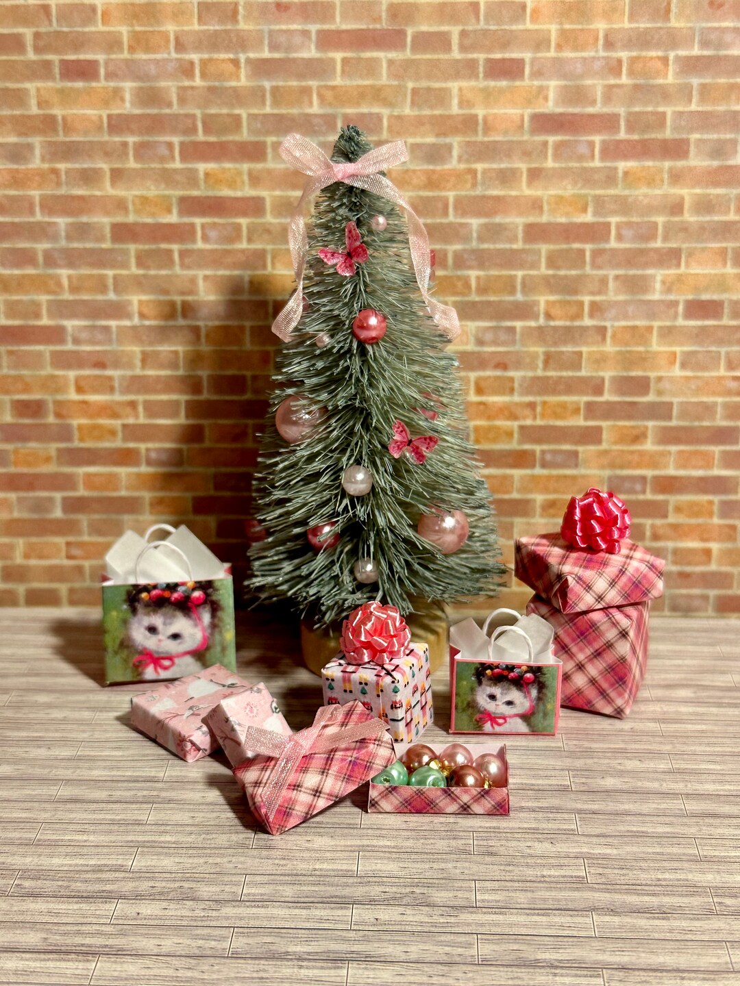 Dollhouse Miniature Christmas Presents Gifts Under a Mini Christmas ...