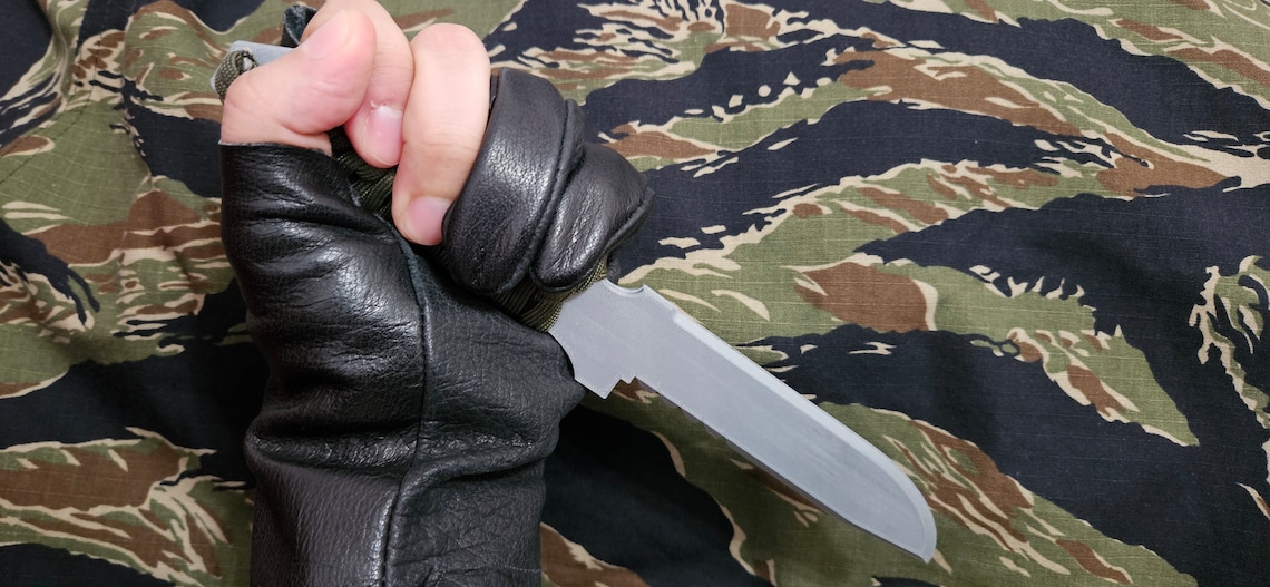 Naked Snake Big Boss CQC Knife Metal Gear Solid 3 Snake Eater Delta 3D ...