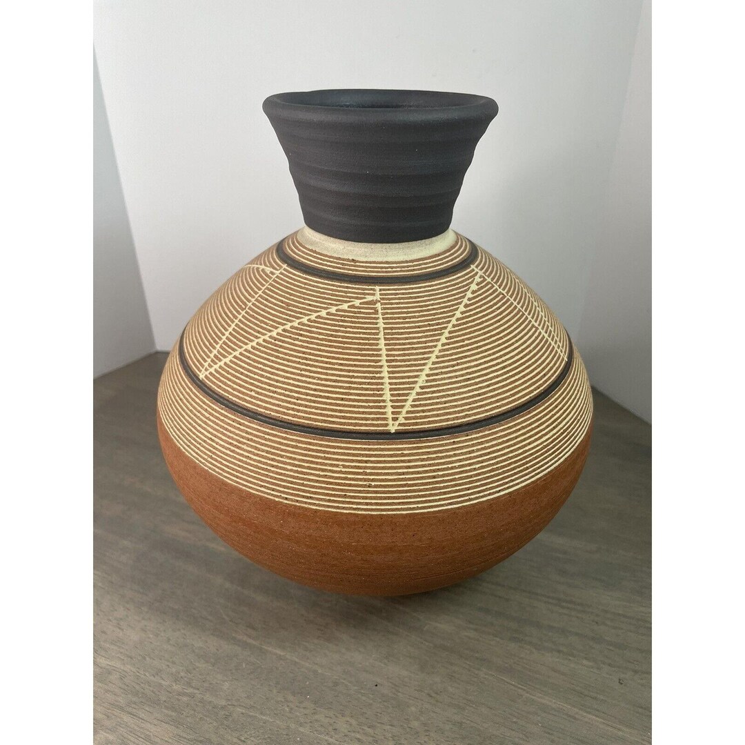 Smithsonian Artist Renee Margolin Signed Southwestern American Pottery ...