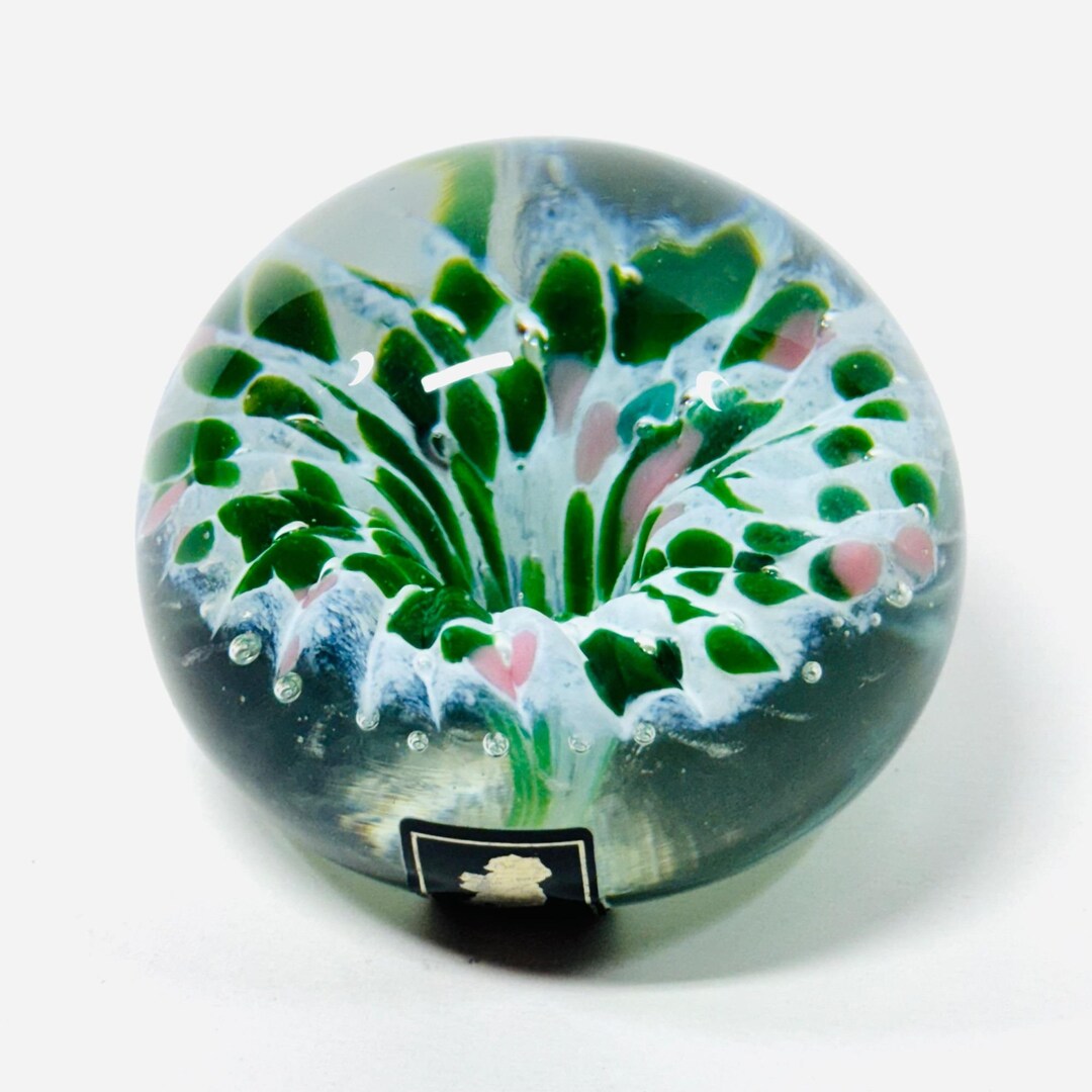 Vintage Kerry Glass Paperweight Made in Ireland BEAUTIFUL - Etsy