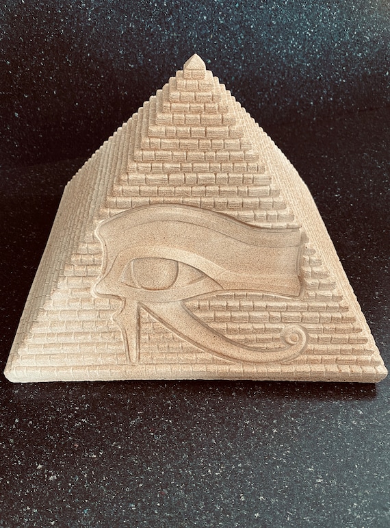 Eye Of Horus In Pyramid Horus Eye Inside The Great Pyramid 👁...