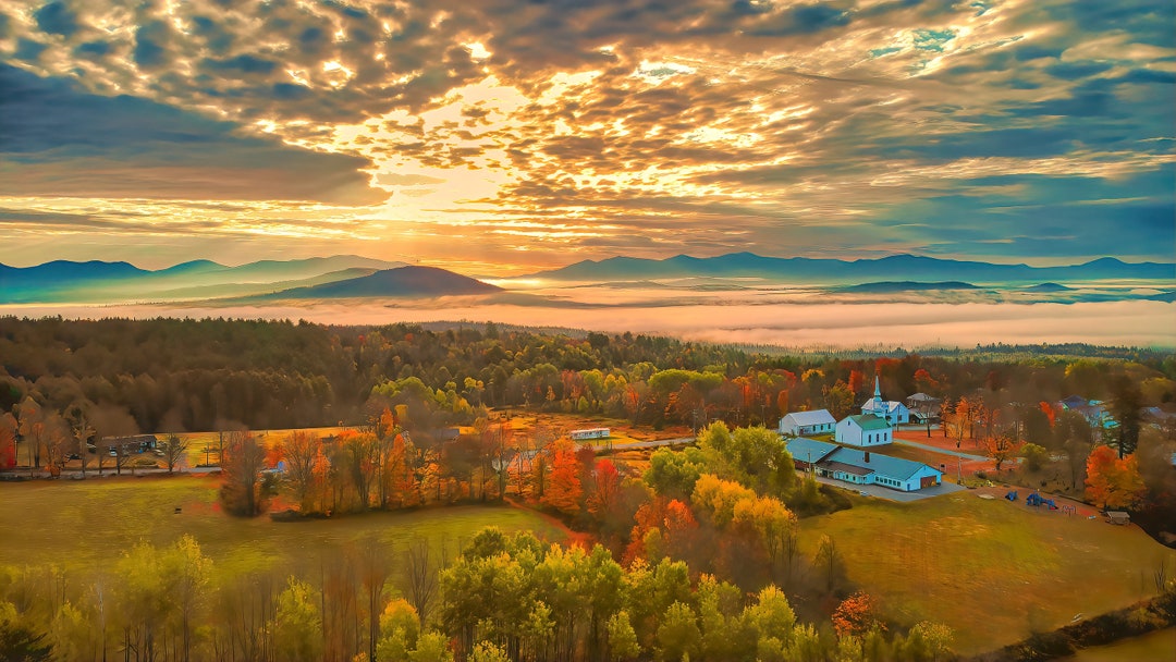 Vermont Sunrise Over the North East Kingdom| New England Fall ...