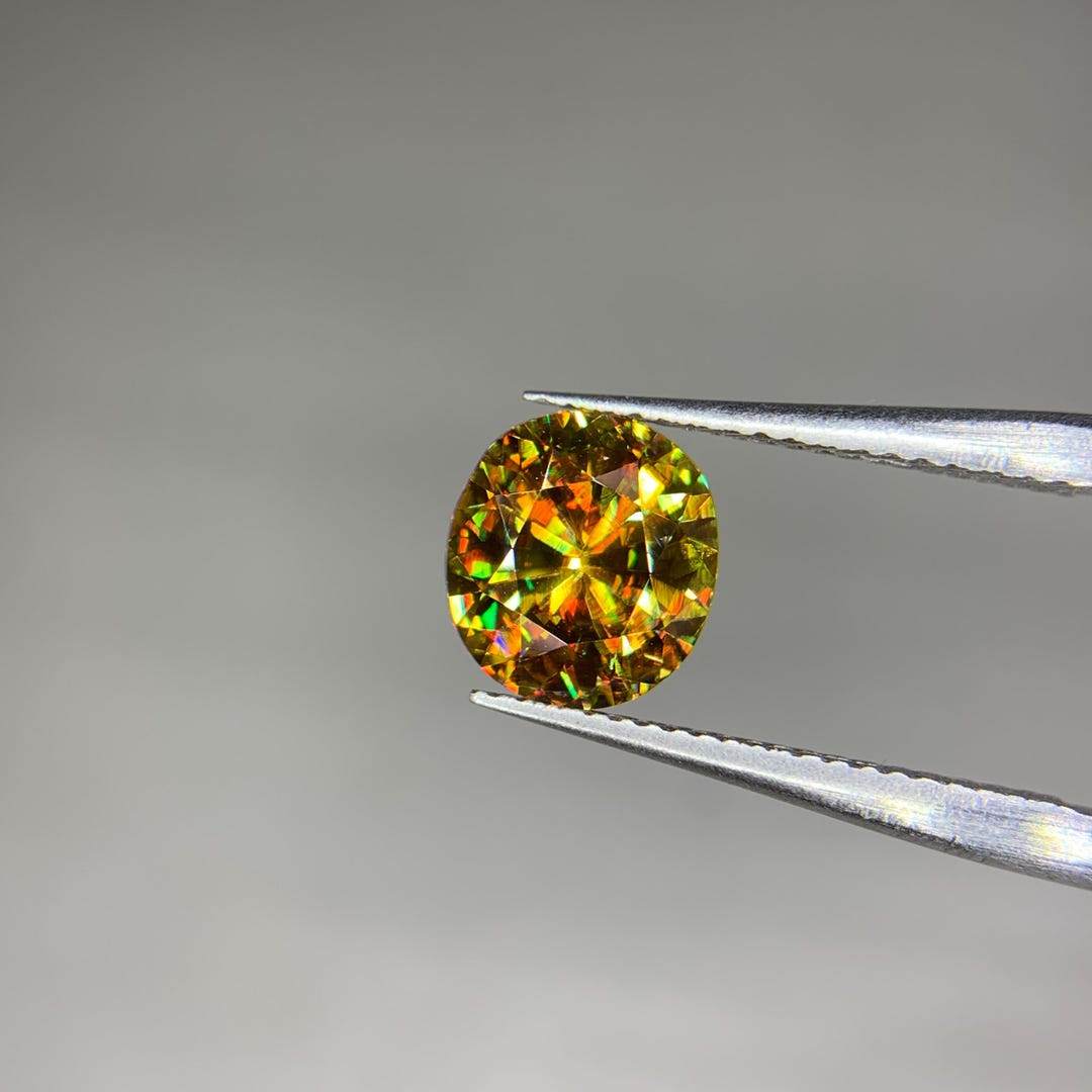 1.5 Ct Natural Sphene Titanite Gemstone: Oval Round Cut, Pakistan - Etsy UK